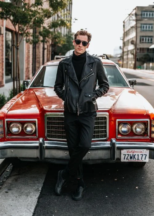 Full Body Portrait Posing | 19 Secret Tips For Photographers